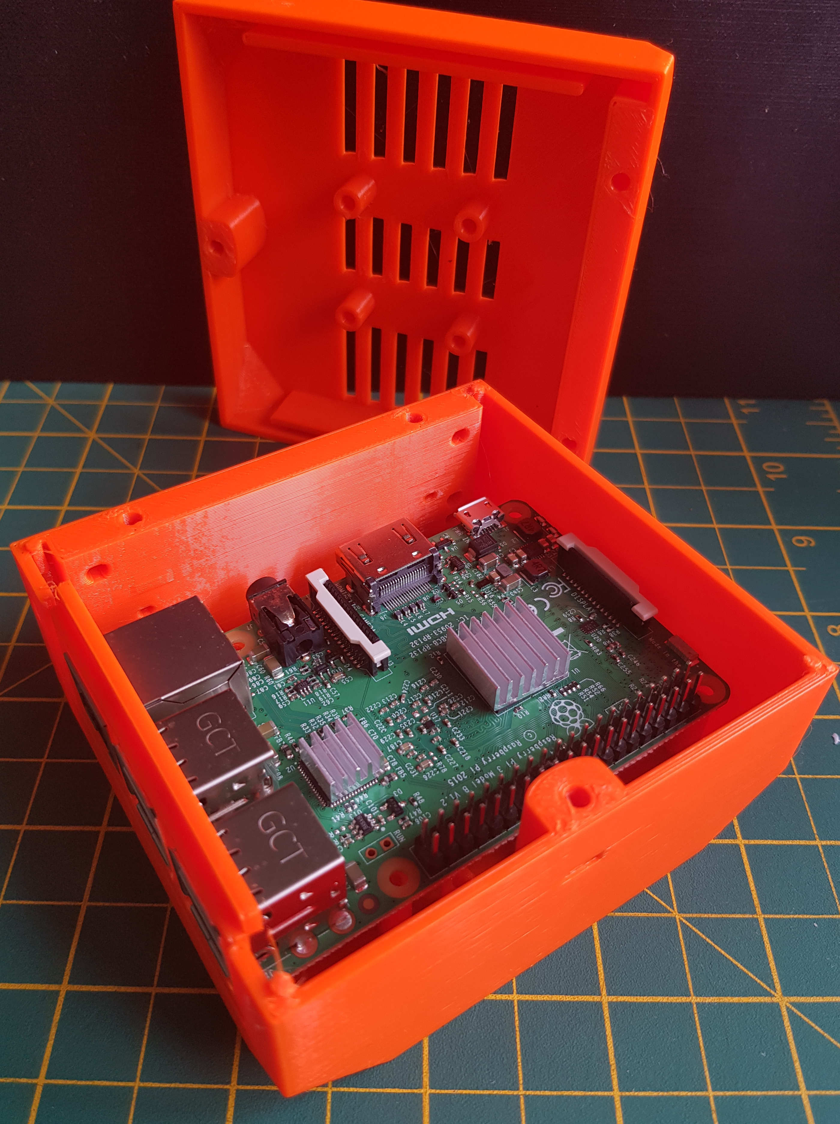 Raspberry Pi Chassis Mount for MK3 Printer par Steve C | Téléchargez ...