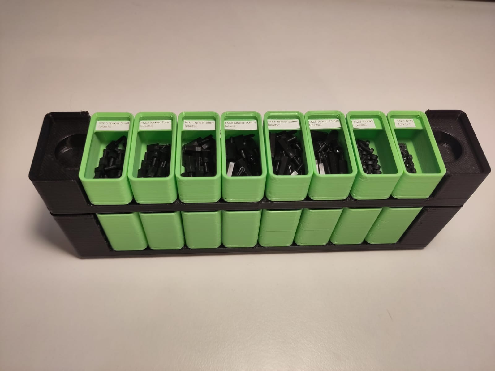 Gridfinity Stackable Tray (Multiple Sizes) por fhessel | Descargar ...