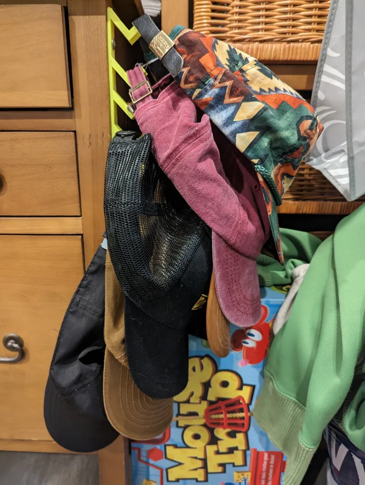 Hat Hanger V1.1 by Sq | Download free STL model | Printables.com