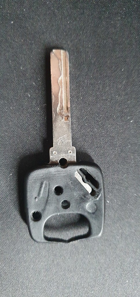 Volvo V40/V70 KeyCase by David | Download free STL model | Printables.com