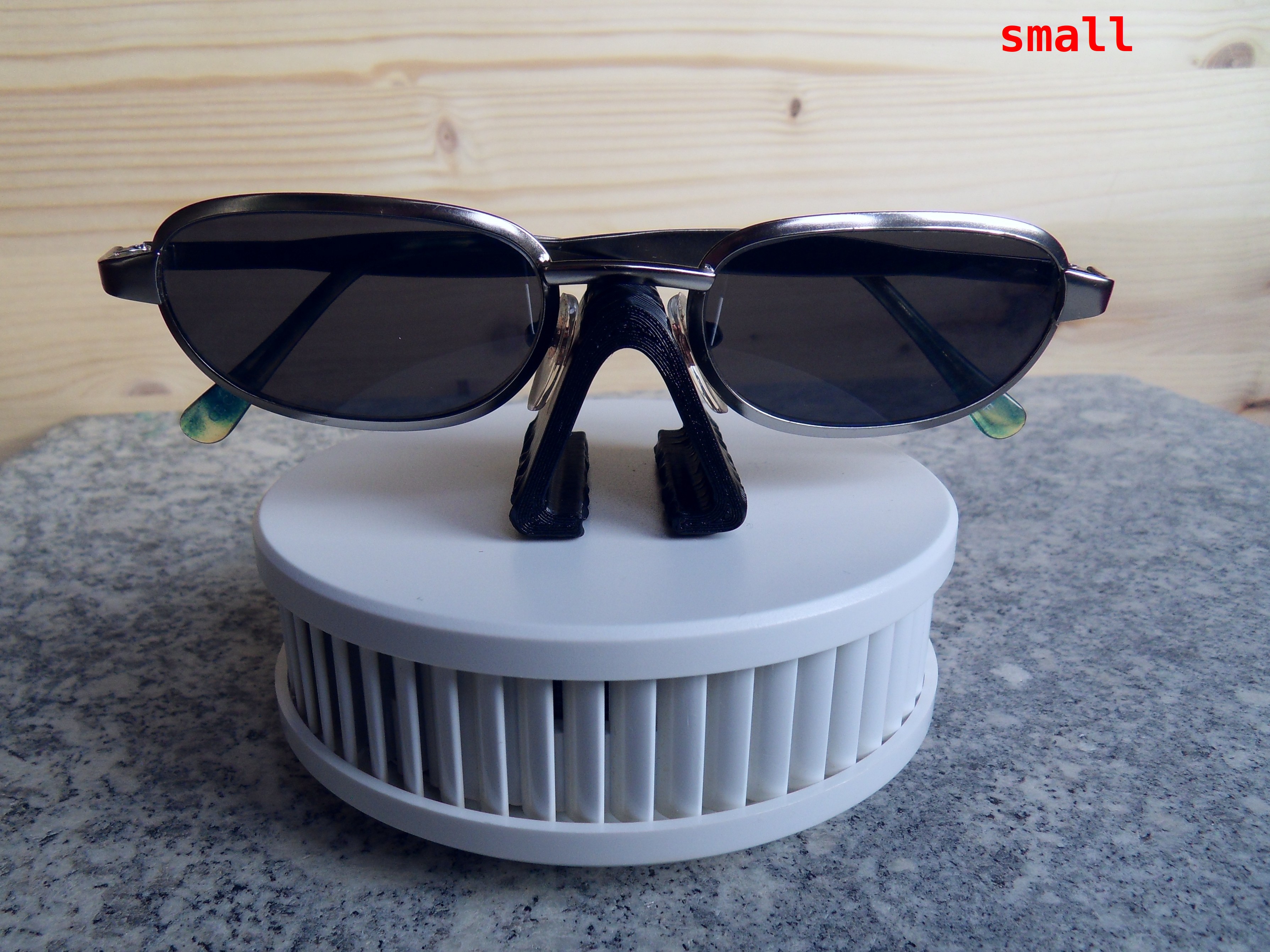 Eye Glasses Holder "TRINITY" with profiled Corners by Windkanter ...