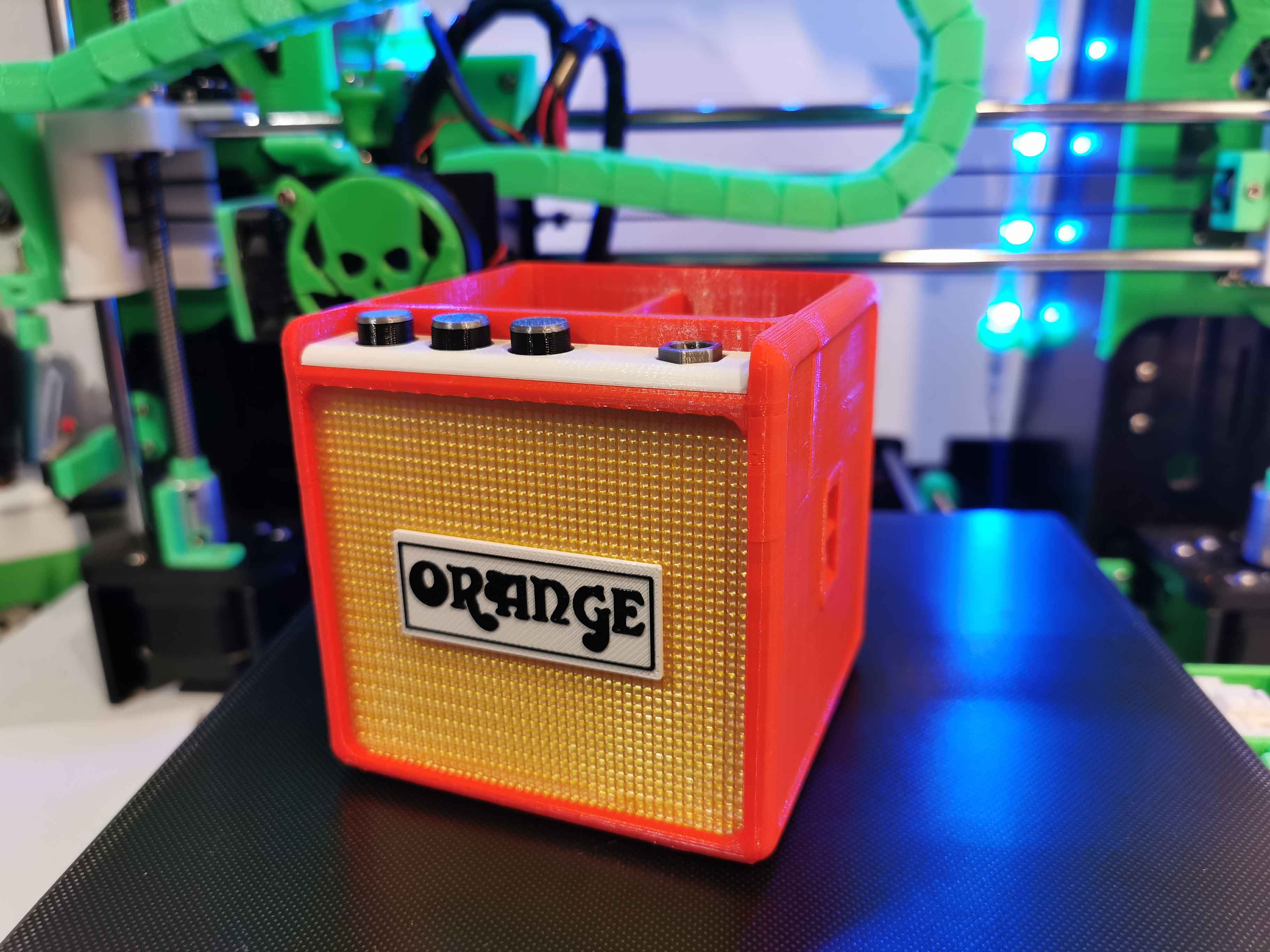 Desk Organizer ORANGE Combo Amp by DaniRodes | Download free STL model ...