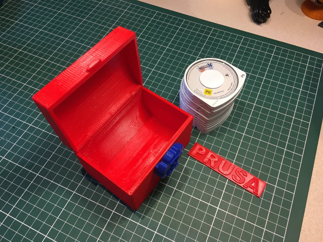 PSP Games Box Lockable by Xavier Marquet | Download free STL model ...