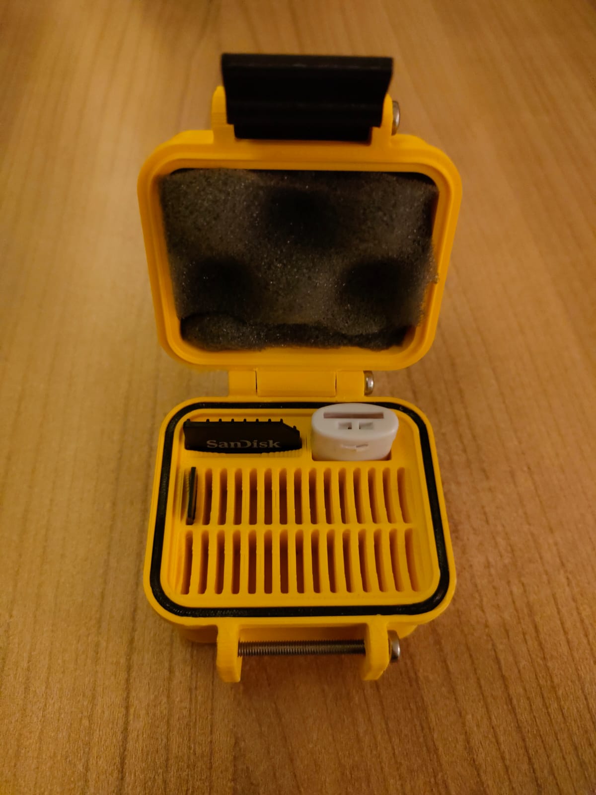 Rugged MicroSD Card Case by Jascha3D | Download free STL model ... Rugged MicroSD Card Case by Jascha3D | Download free STL model ...