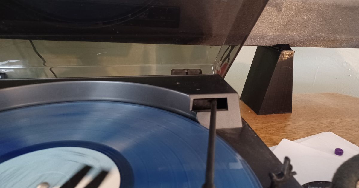 Soundbar Riser by erik.helgestad | Download free STL model | Printables.com