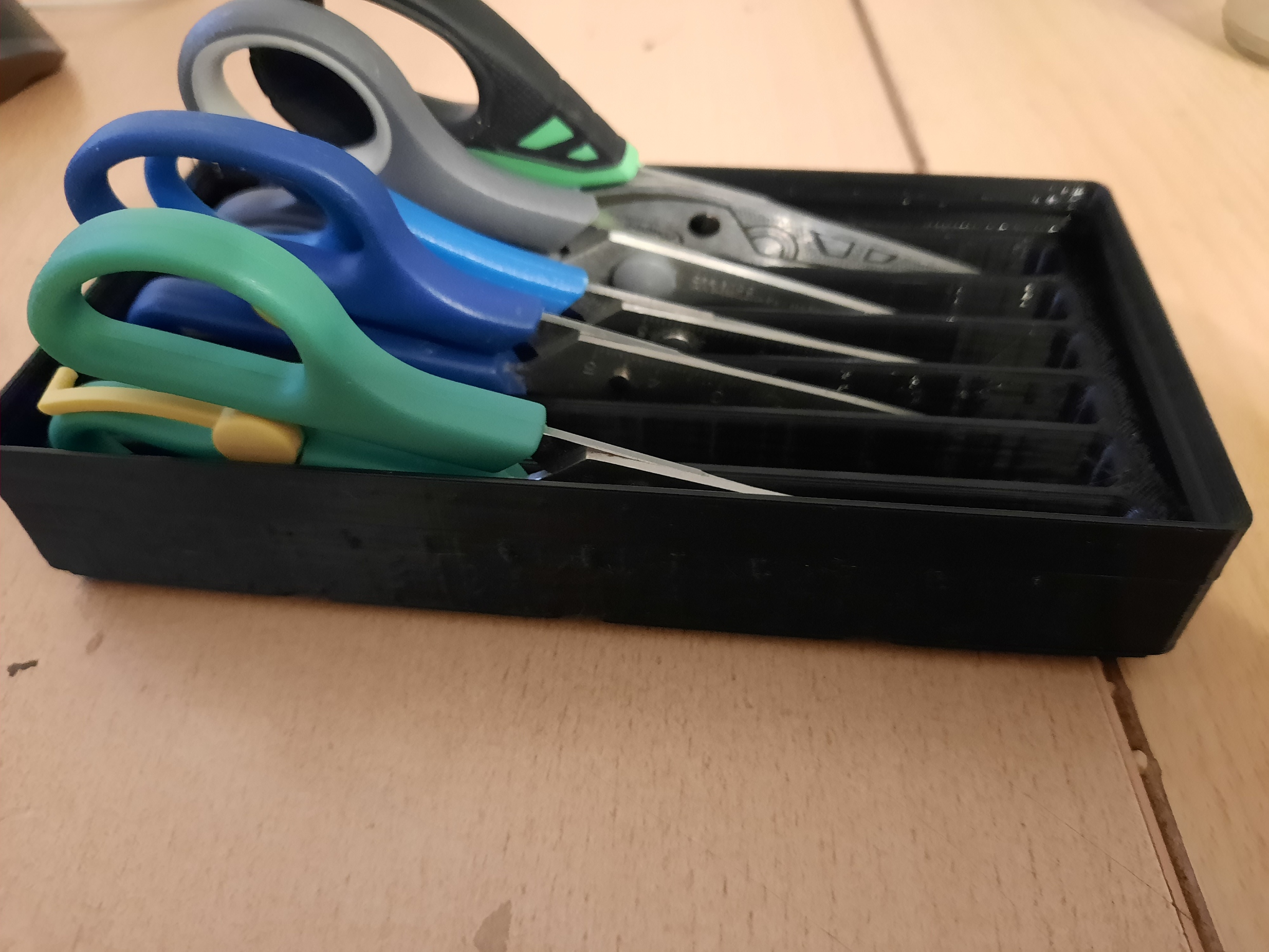 Gridfinity scissors holder by Franz Kranz | Download free STL model ...