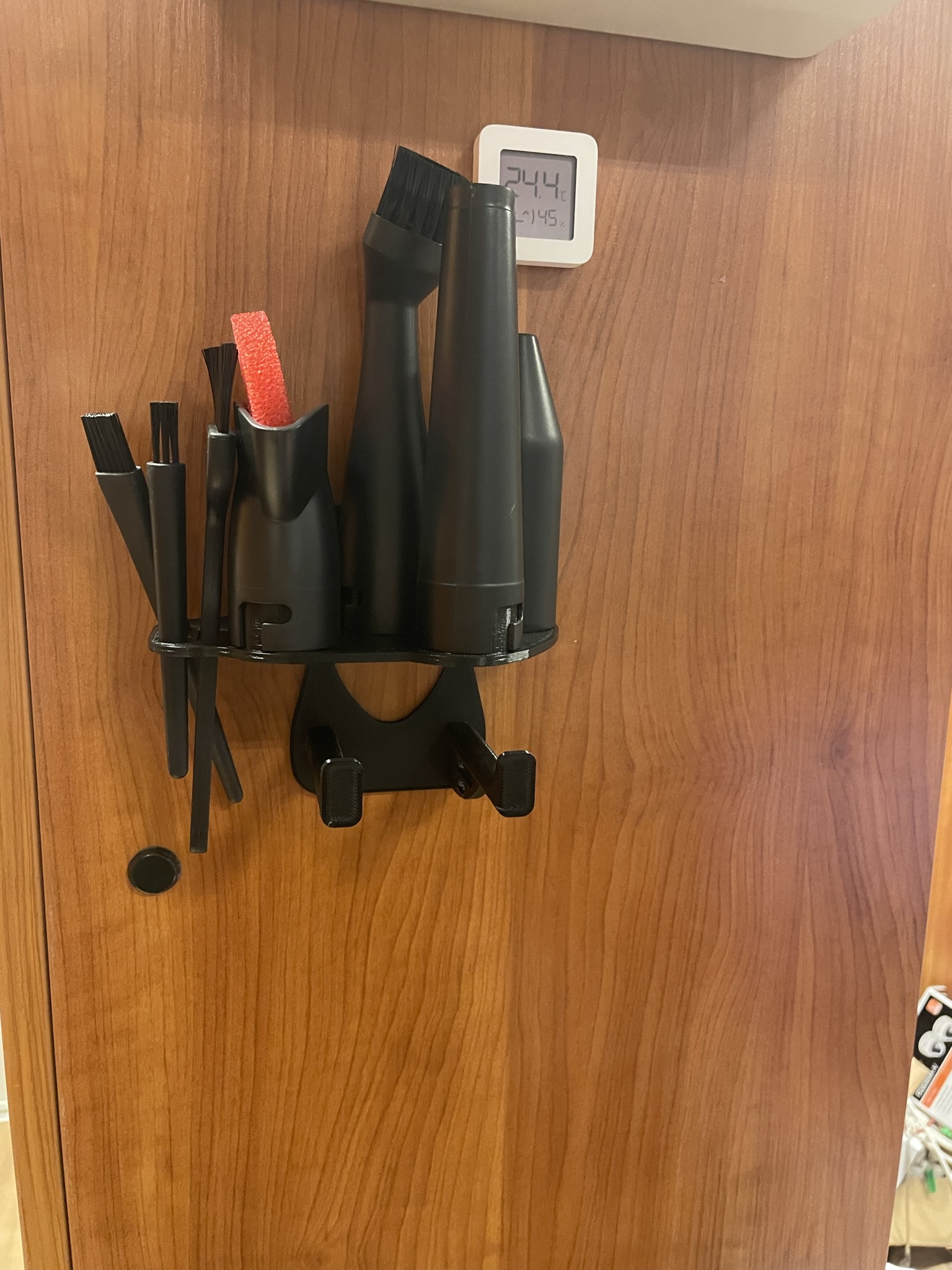 IT Dusters CompuCleaner Wall stand by pointer4 | Download free STL ...