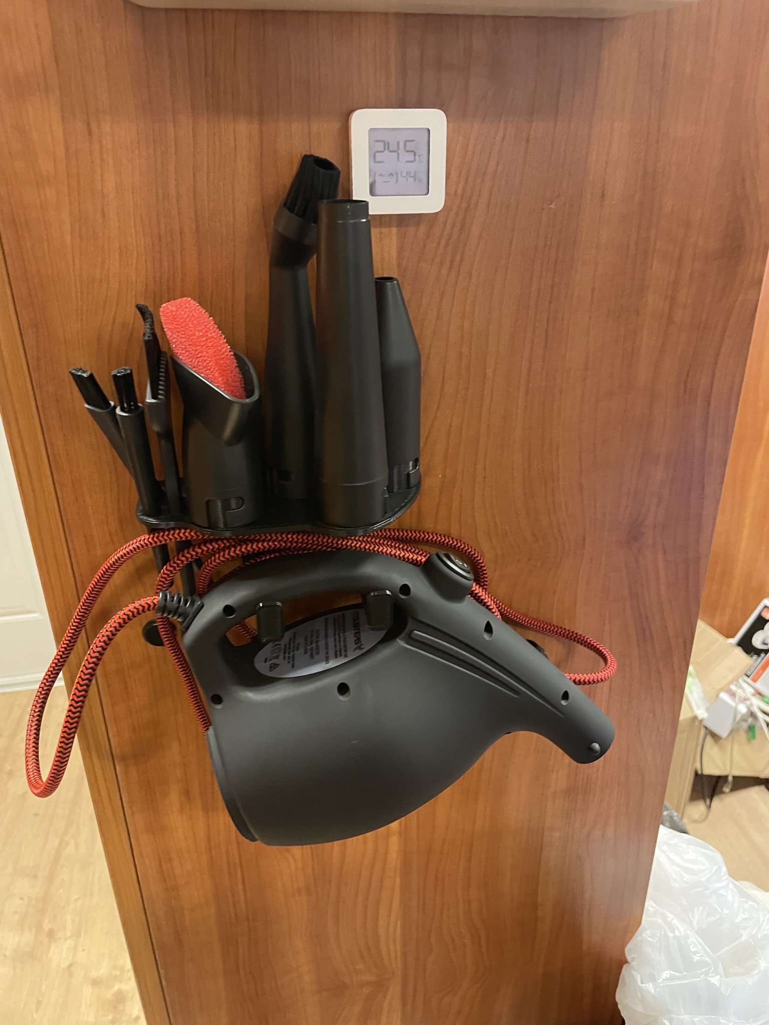 IT Dusters CompuCleaner Wall stand by pointer4 | Download free STL ...