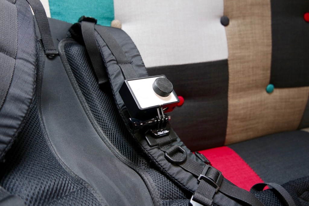 Simple customizable actioncam backpack (strap) mount by PistonPin ...