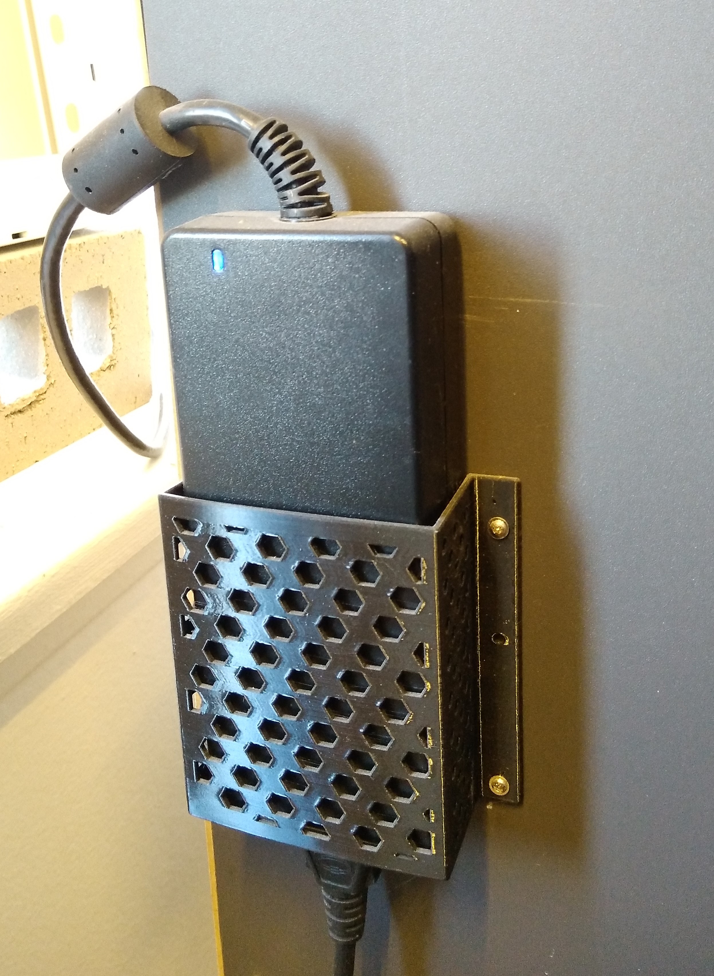 Prusa Mini Honeycomb Power Supply Wall Holder by Bunch8 | Download free ...