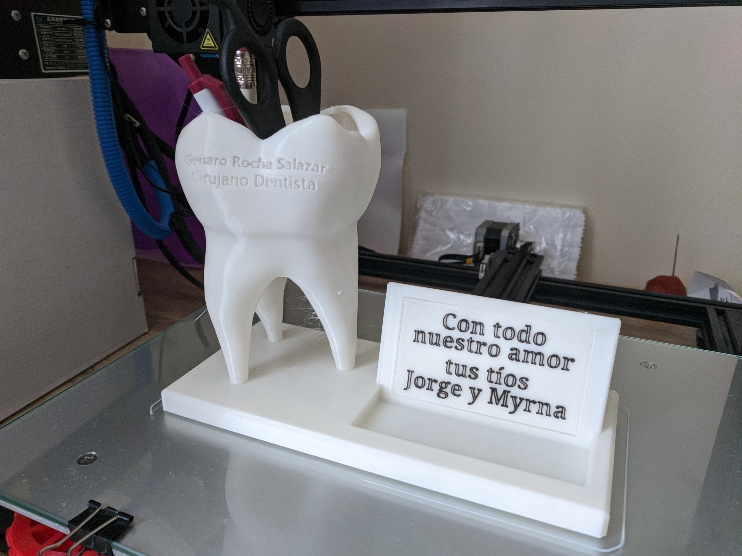 Tooth business card holder & pen cup with customizable base by Nick ...