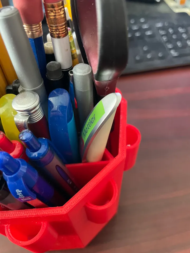 Divided Desk Bucket organizer by osbock | Download free STL model ...