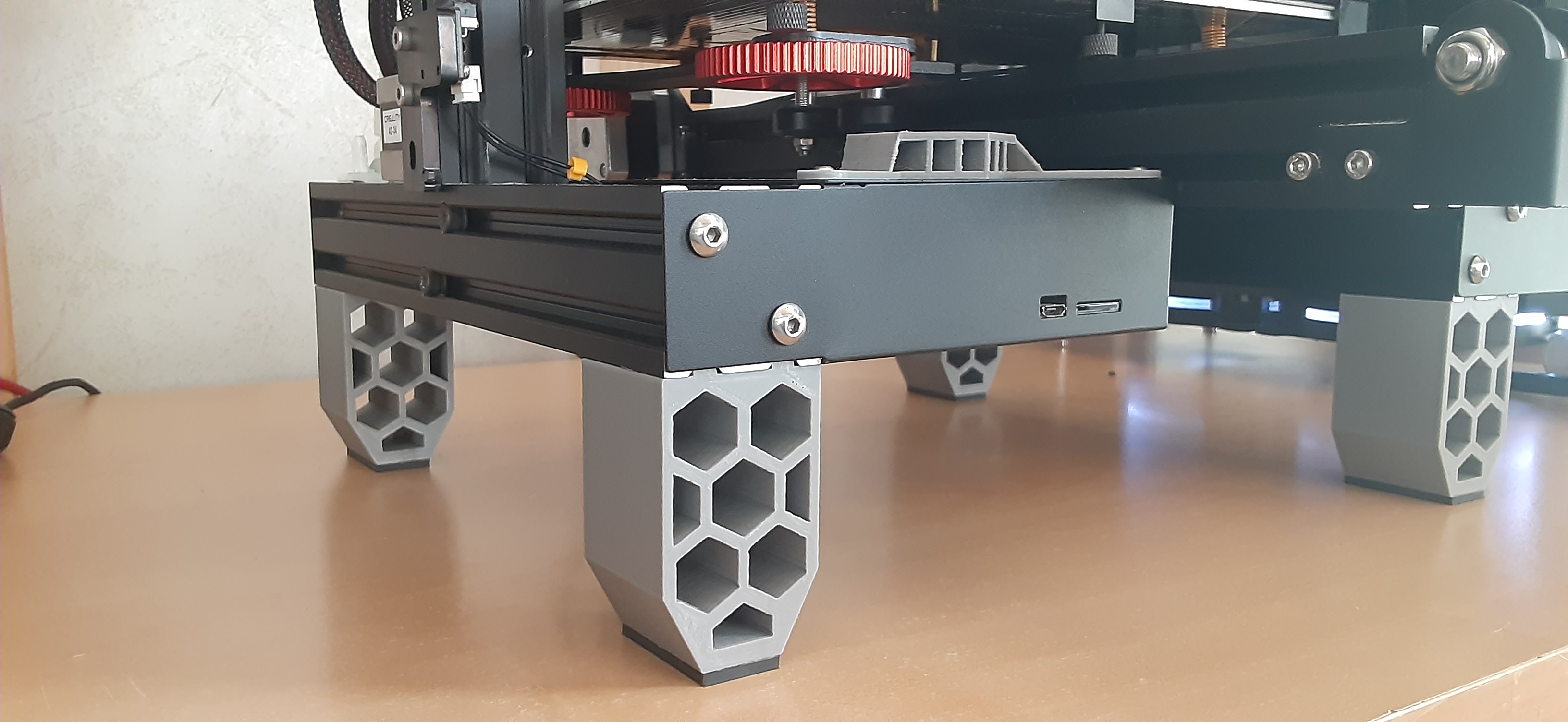 3D Printer 4040 V-Slot Extrustion Riser/Feet by Hector Romero ...