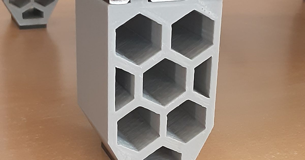 3D Printer 4040 V-Slot Extrustion Riser/Feet by Hector Romero ...