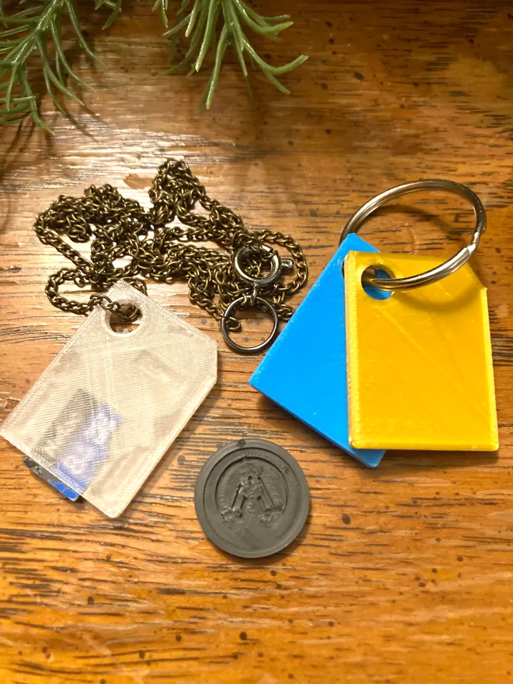 Micro SD card Keychain/Neckless by Dieselemk | Download free STL model ...