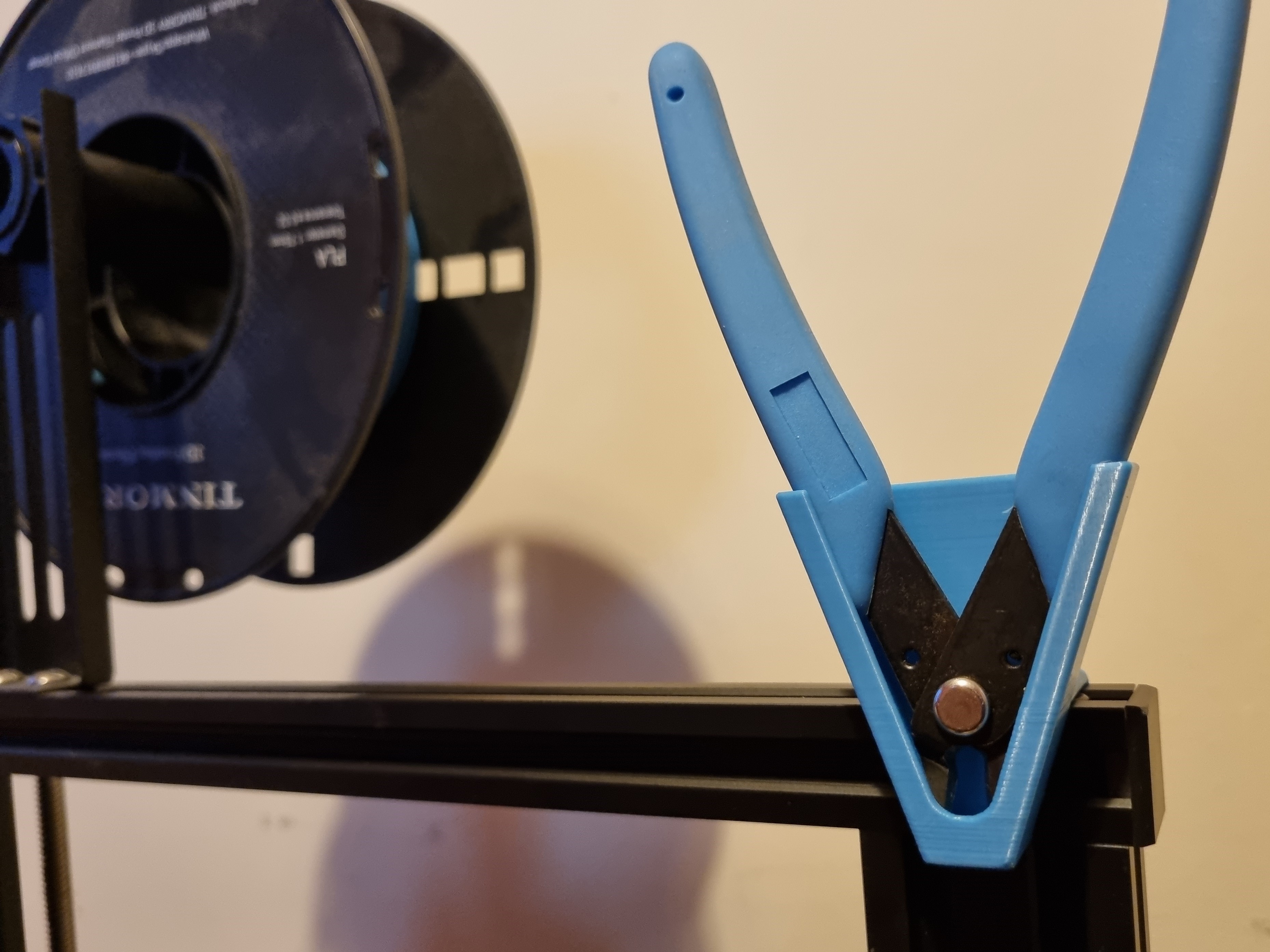 Pliers/Snips Holder by Mike_Y | Download free STL model | Printables.com