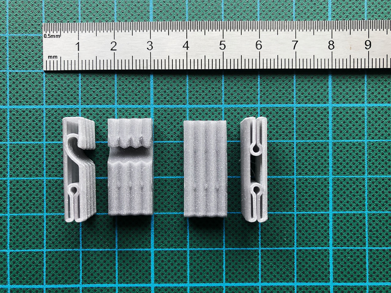Card Curtain Clips by cewo | Download free STL model | Printables.com