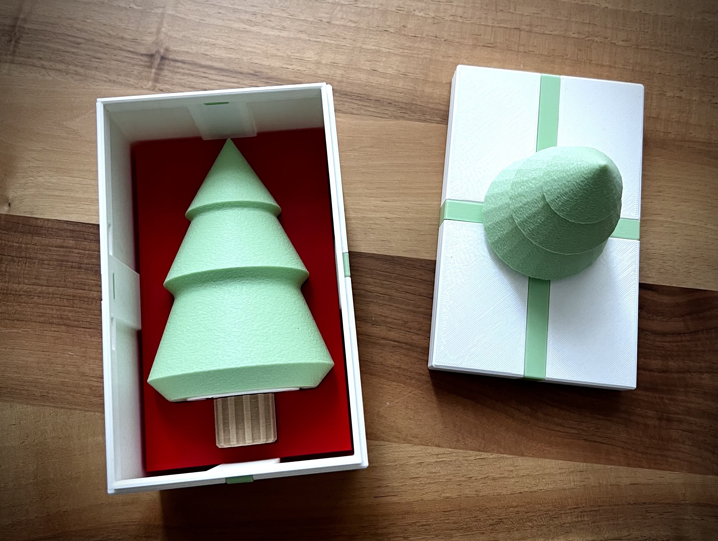 Gift Box for 3D Printy Print-in-Place Twisty Puzzle - Christmas Tree by ...