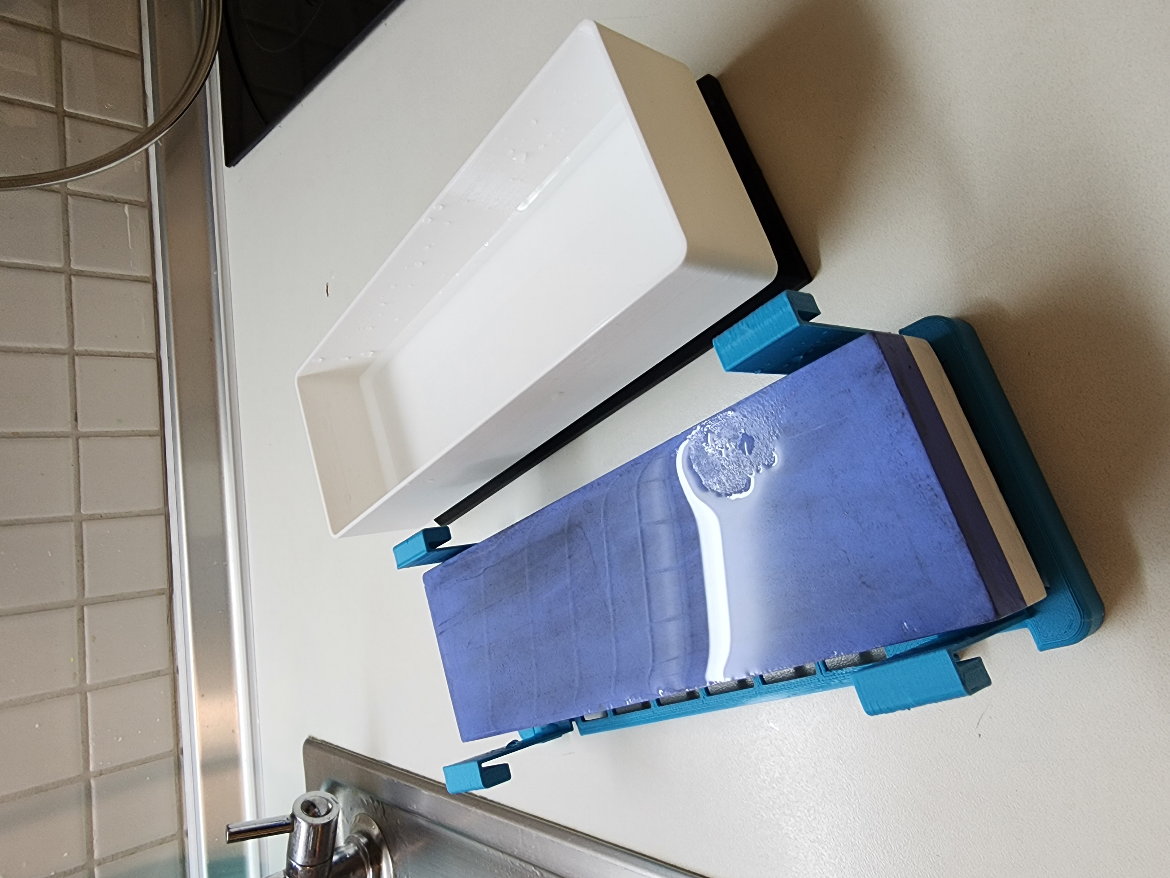 Sharpening Stone / Whetstone case by Armedian | Download free STL model ...