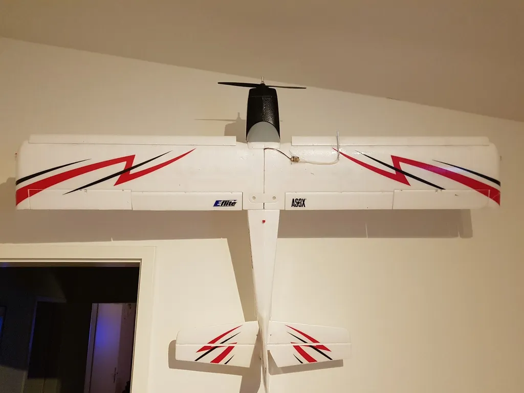 Timber Plane Wall Mount by Camperinho | Download free STL model ...