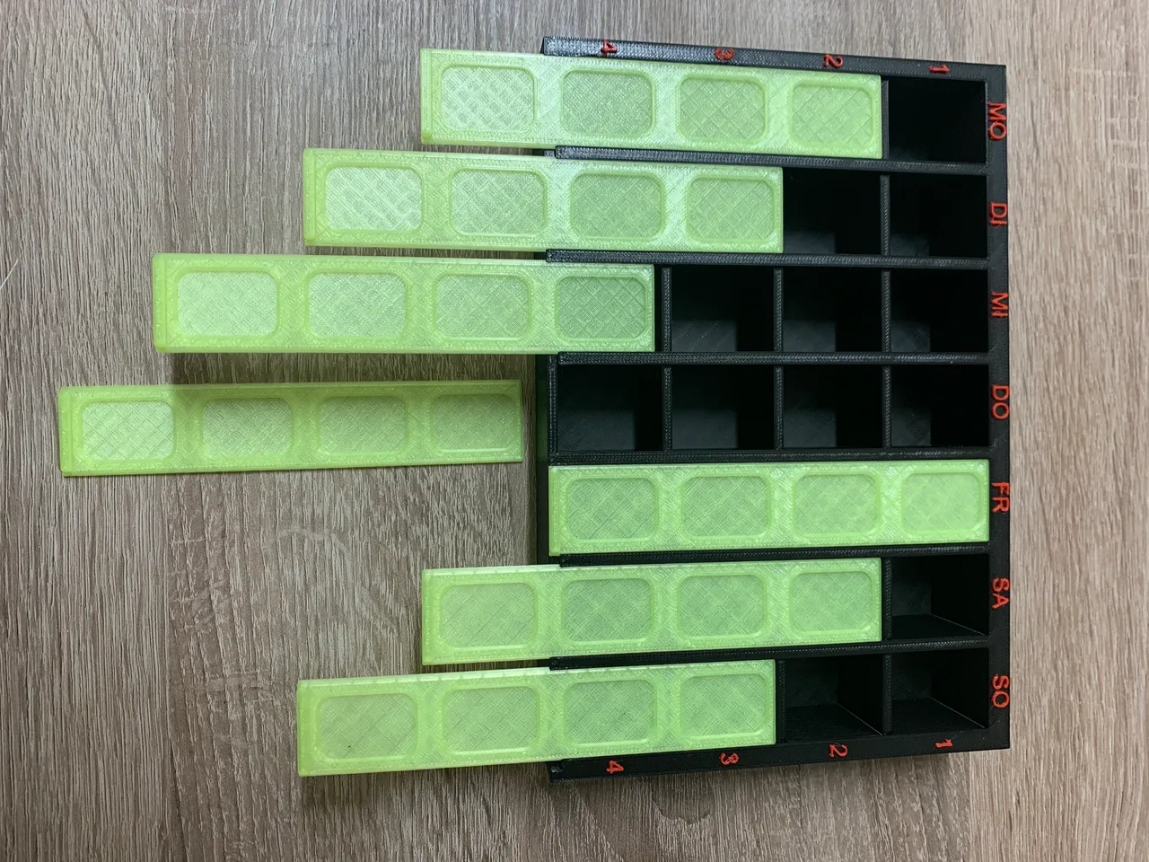 Pill Box 7x4, Pill Organiser, Tabletten Box by Leon.Reijnders ...
