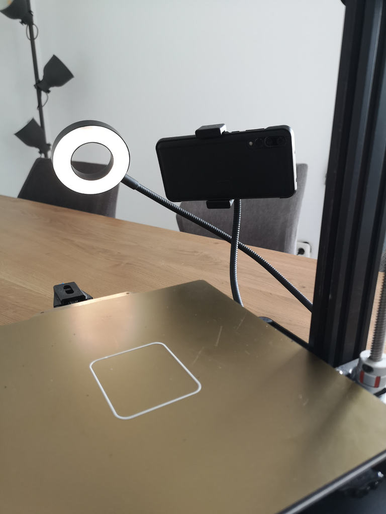 4040 T-slot adapter for articulating smartphone camera holder and LED ...