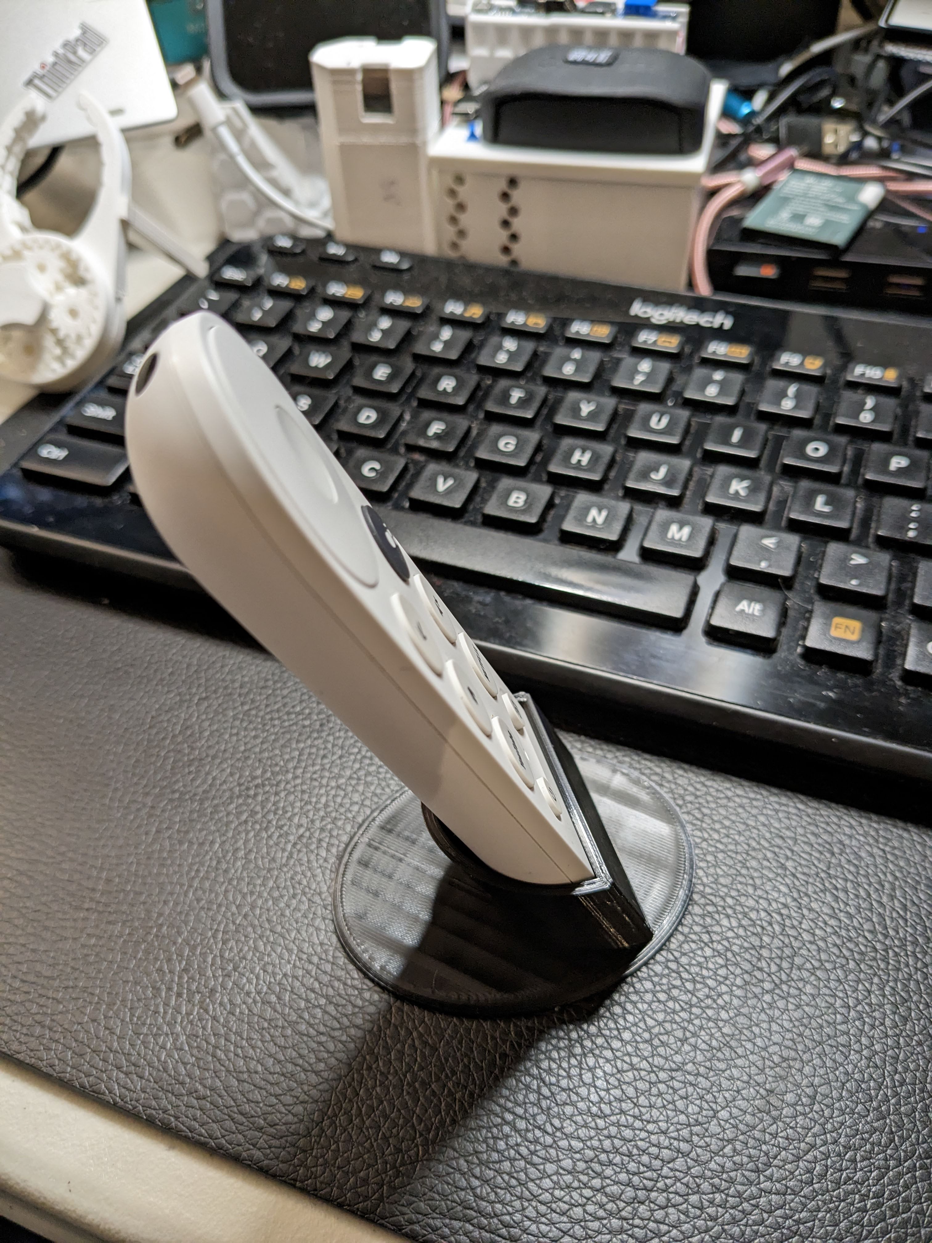 Chromecast with Google TV Remote Holder by zuberio | Download free STL ...