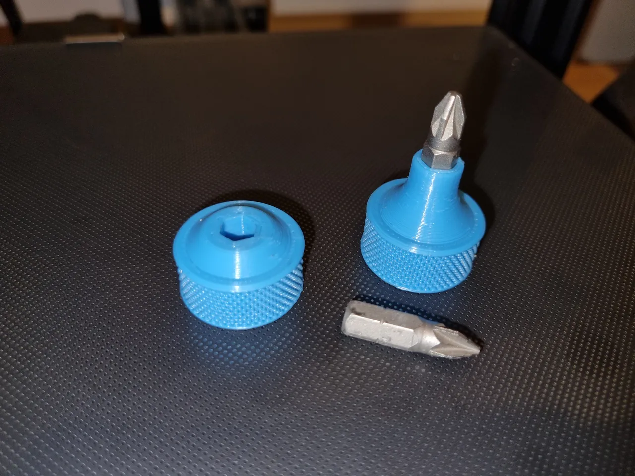 Thumb Driver Grip for 1/4" Hex Bit by Mike_Y | Download free STL model | Printables.com