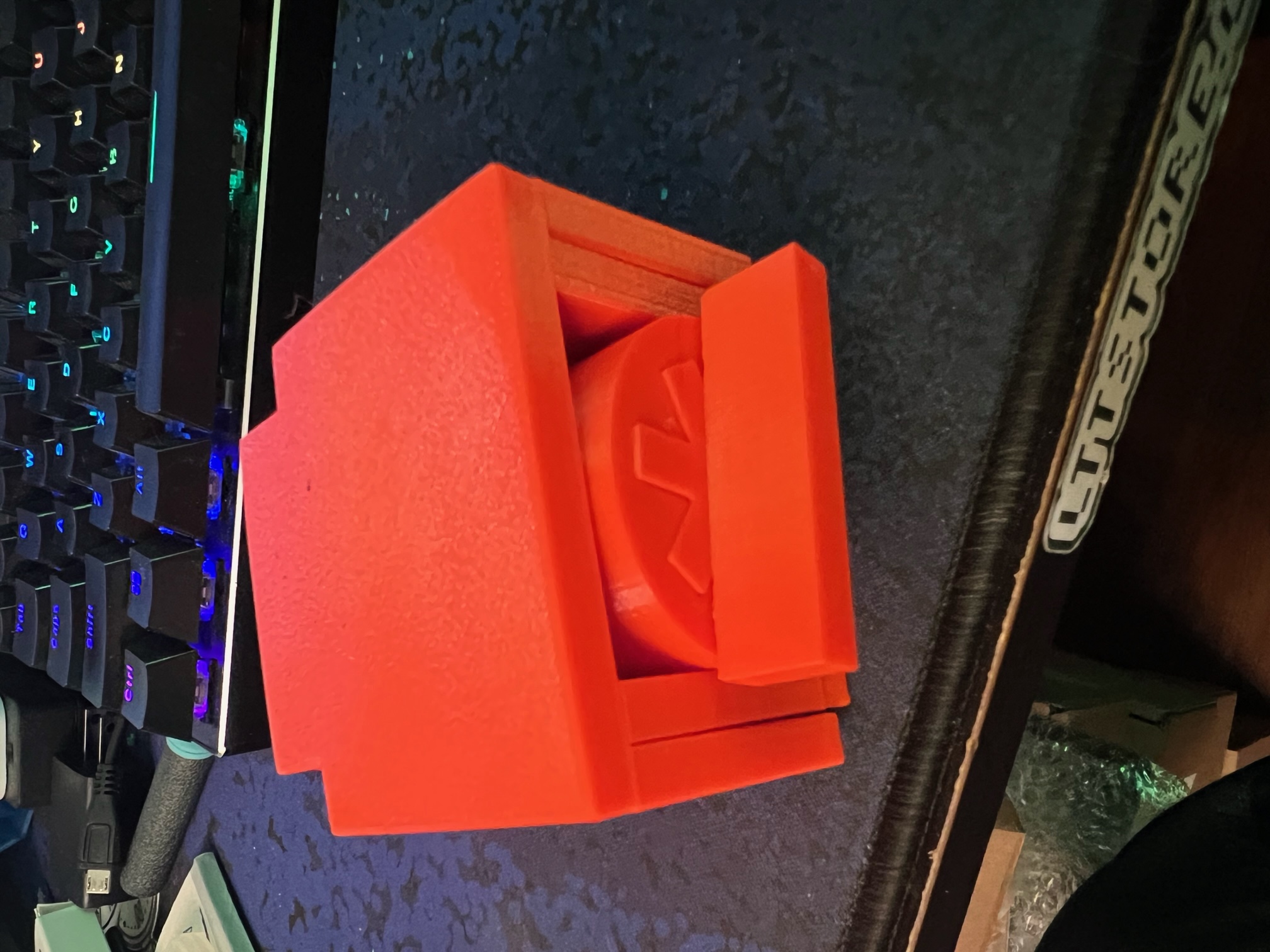 2 Inch Cam and Box by James Eagan | Download free STL model ...