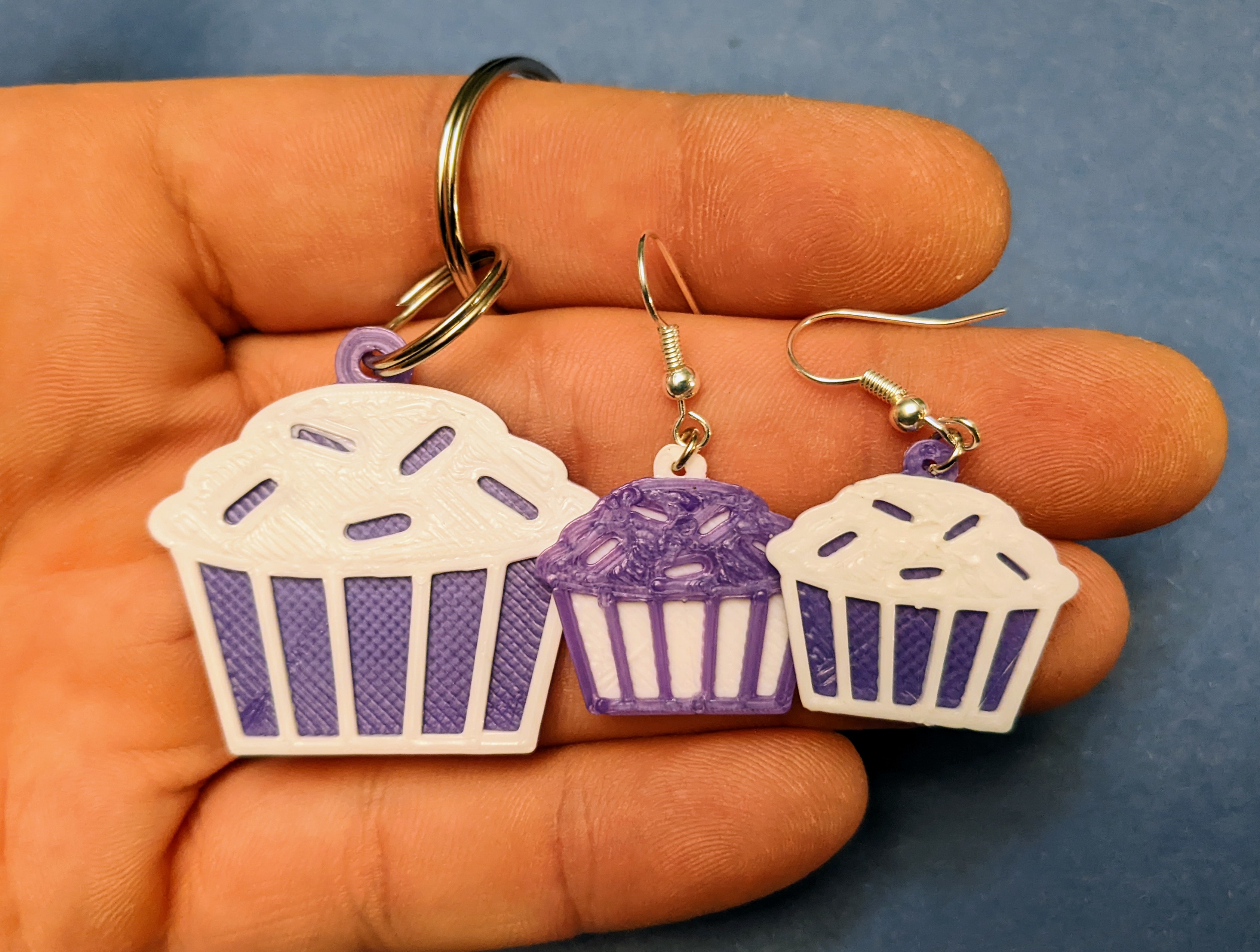 Cupcake Earrings and Keychain - Party Gifts by Grandpa 3DPrints ...