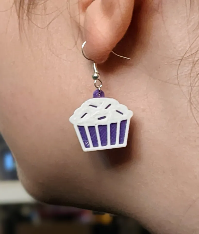 Cupcake Earrings and Keychain - Party Gifts by Grandpa 3DPrints ...
