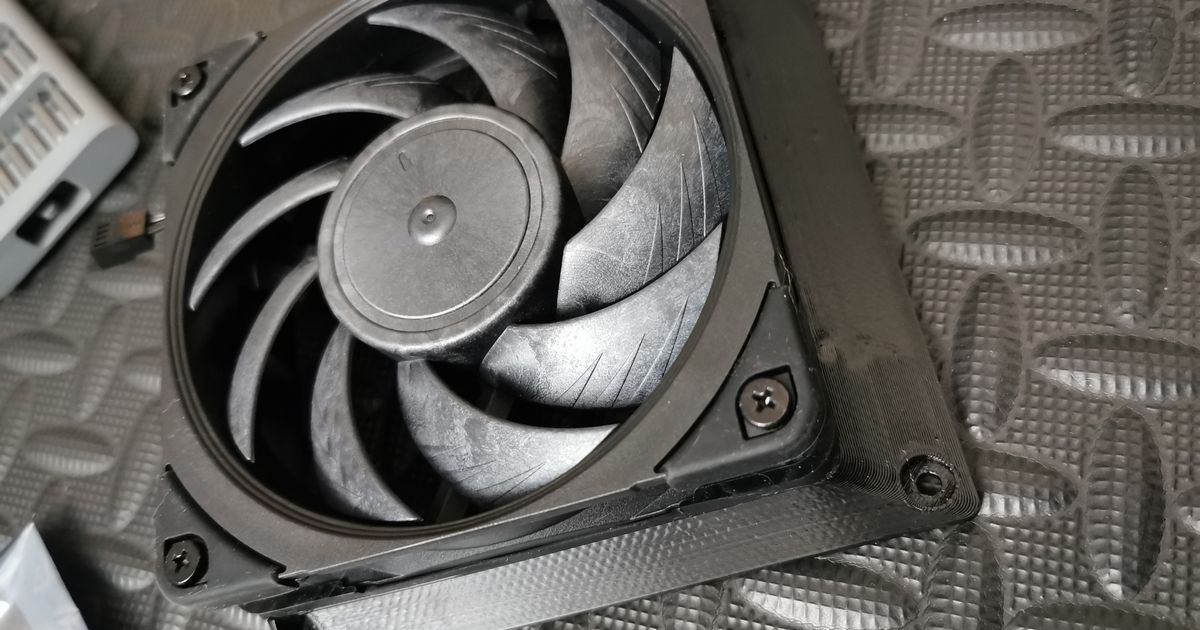 Fan adapter 120 mm to 140 mm with offset by Wastus | Download free STL ...