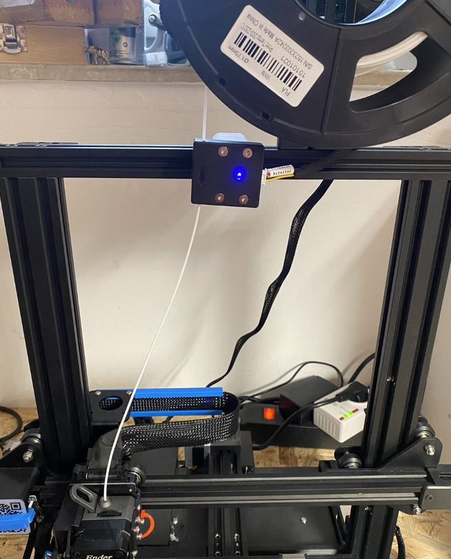 mount for the filament sensor for Ender 3 V2 by demjansein | Download ...