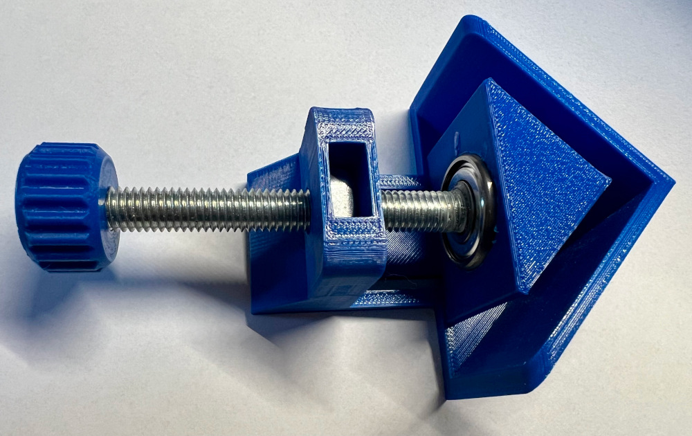 Corner Clamp por Jochen | Descargar modelo STL gratuito | Printables.com