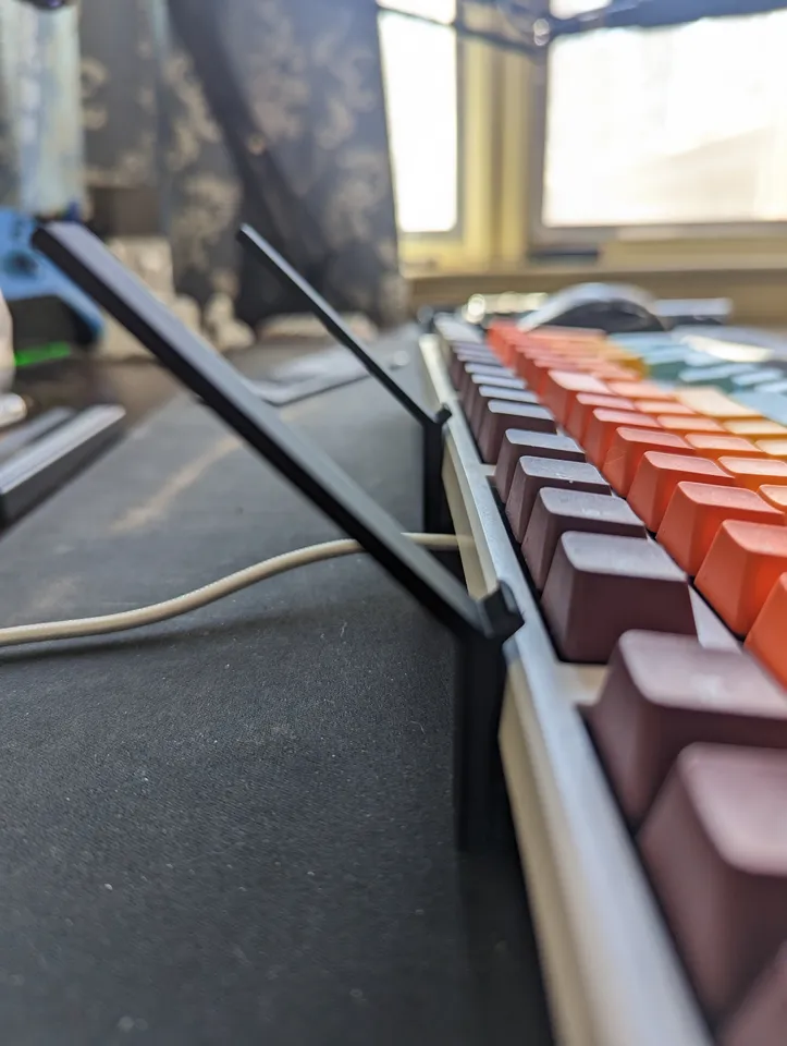 Angled Keyboard Paper Stand by Ossum | Download free STL model ...