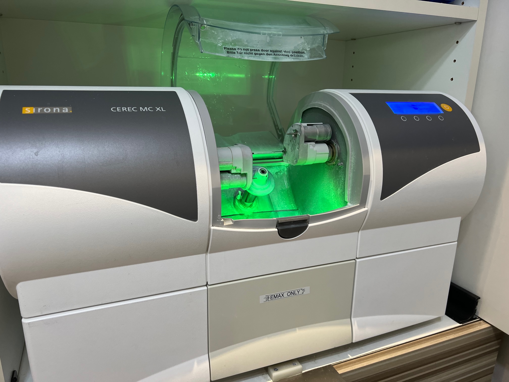 Cerec Milling Machine Water Tank Wrenches by QuadView | Download free ...