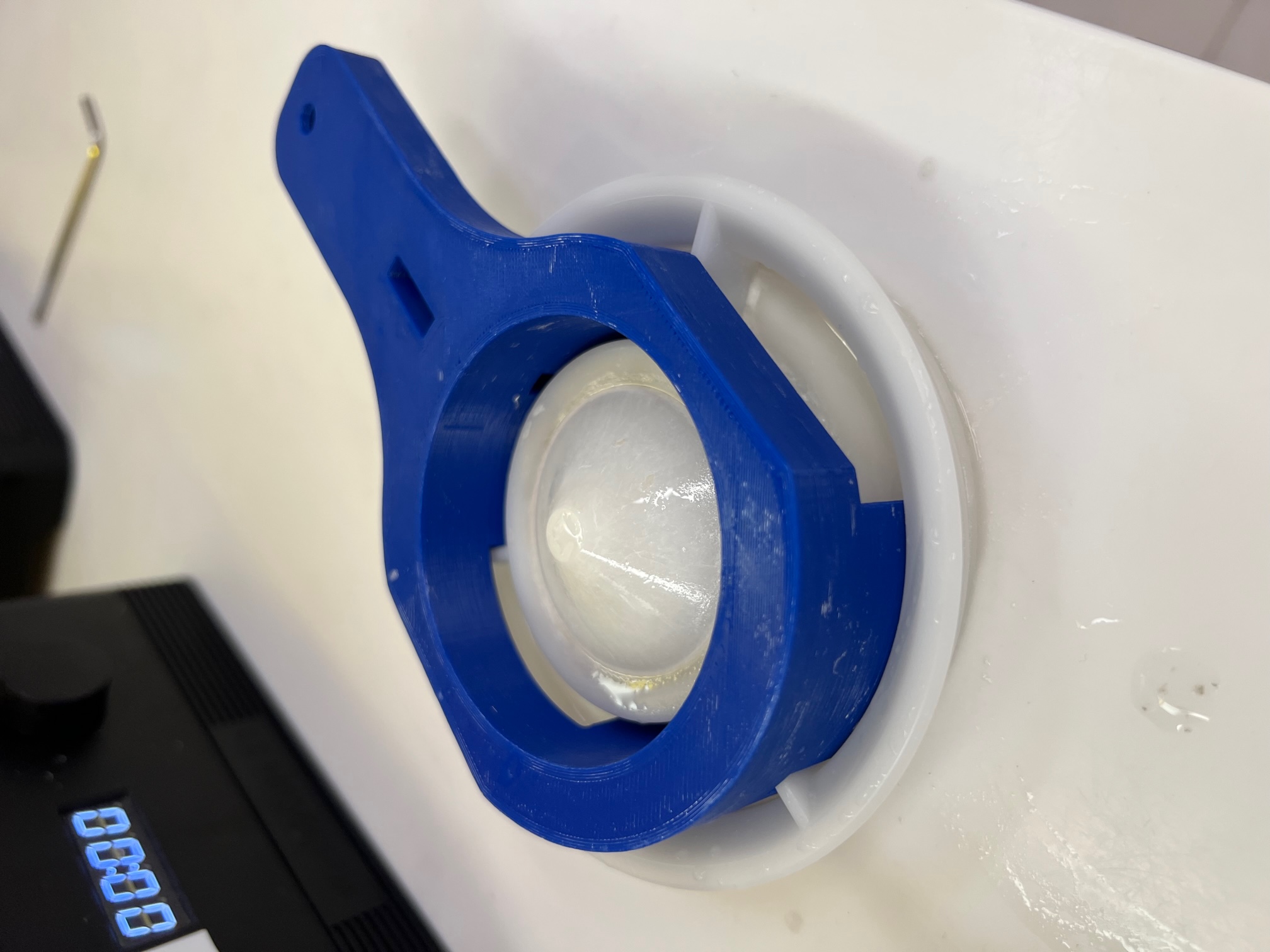 Cerec Milling Machine Water Tank Wrenches por QuadView | Descargar ...
