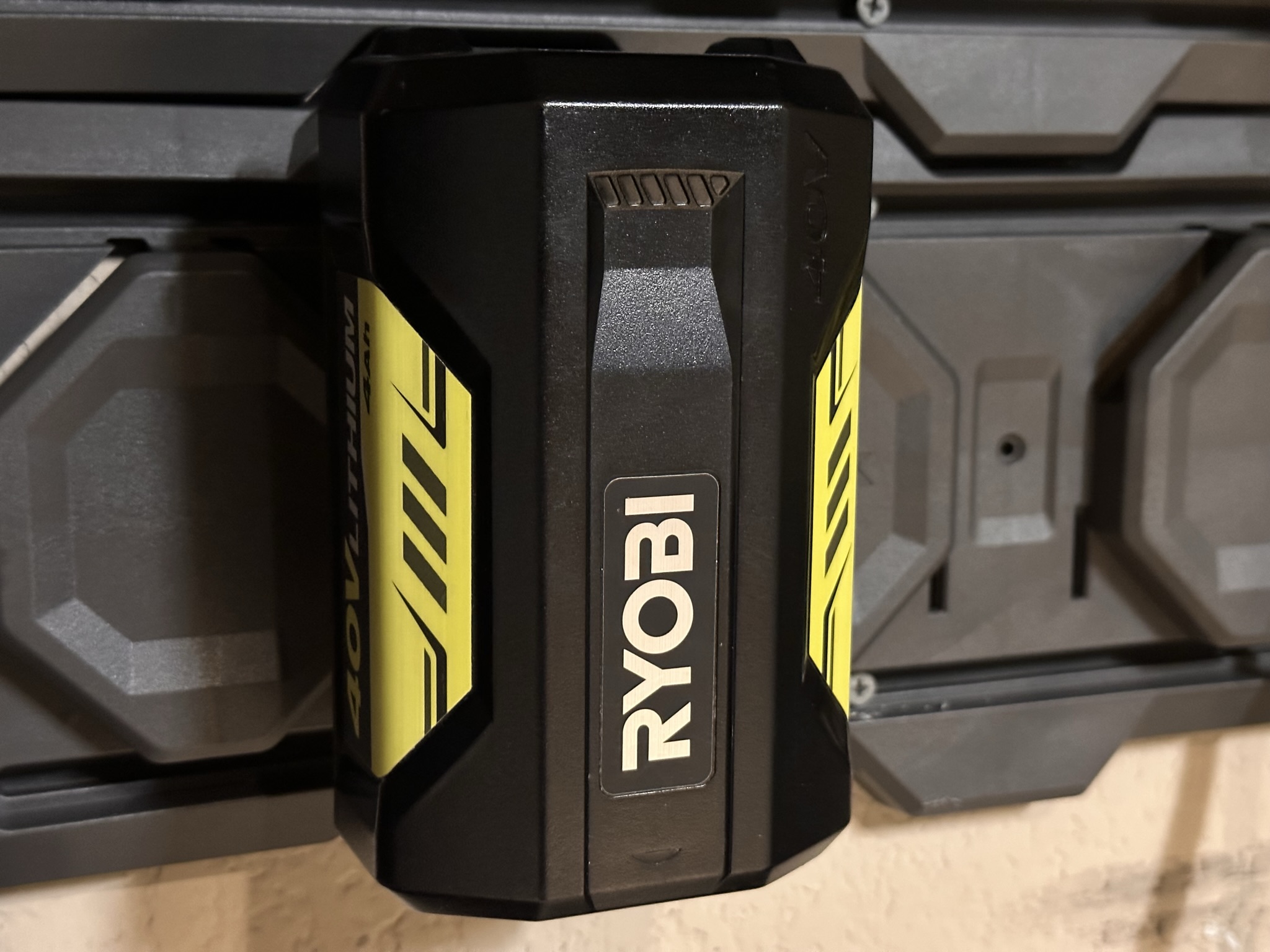 40V Battery mount for Ryobi Link by RobC | Download free STL model ...