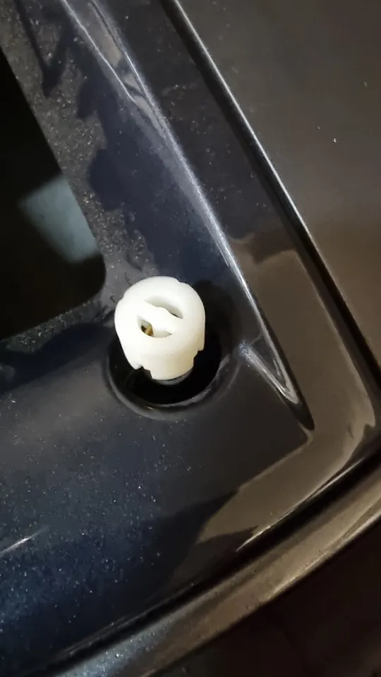 Air Release Cap for Shrader Car Tyre Valve by cucumberlord | Download ...