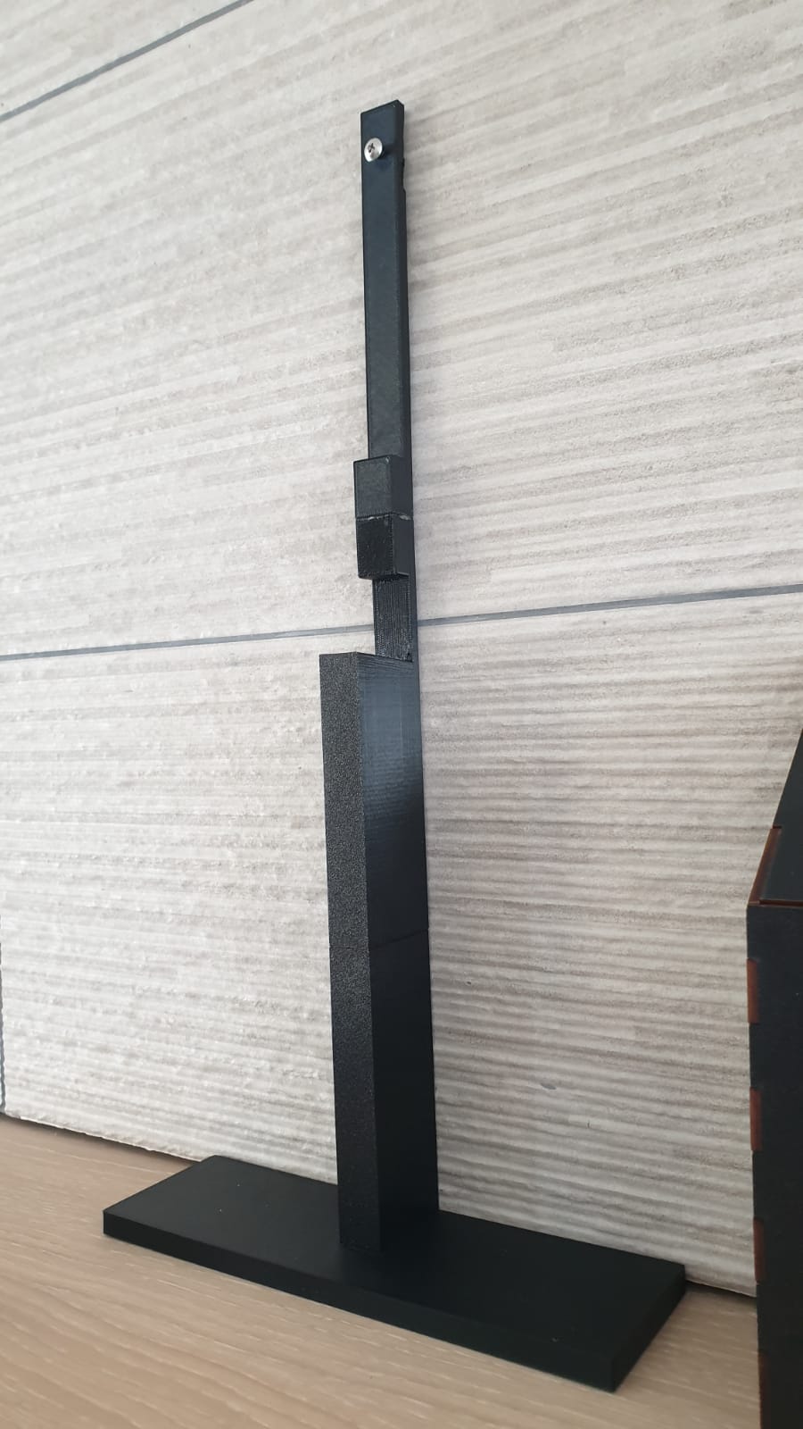 Wall clock stand (parametric cadquery) by NelisW | Download free STL ...