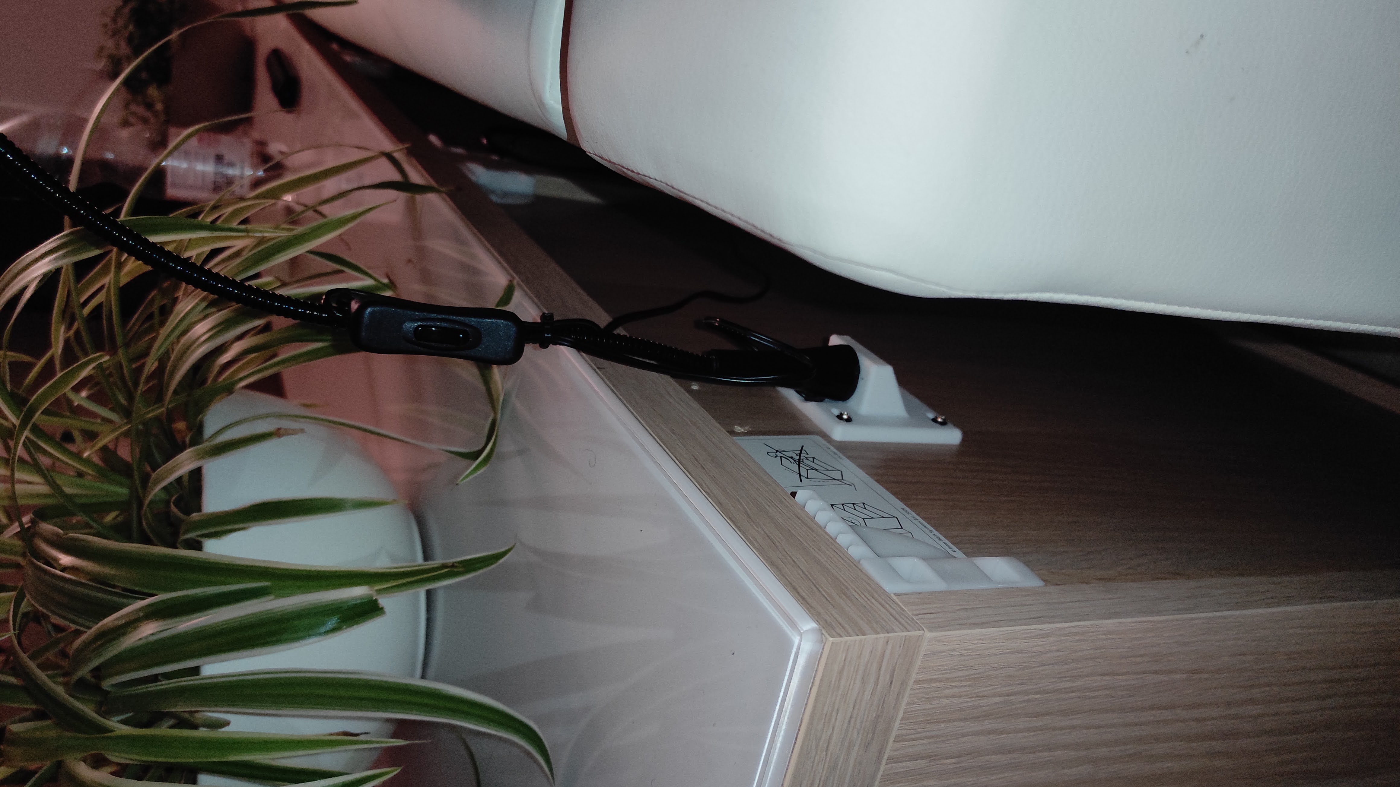 Ikea jansjo support for BESTA back panel by Fustopeloso | Download free ...