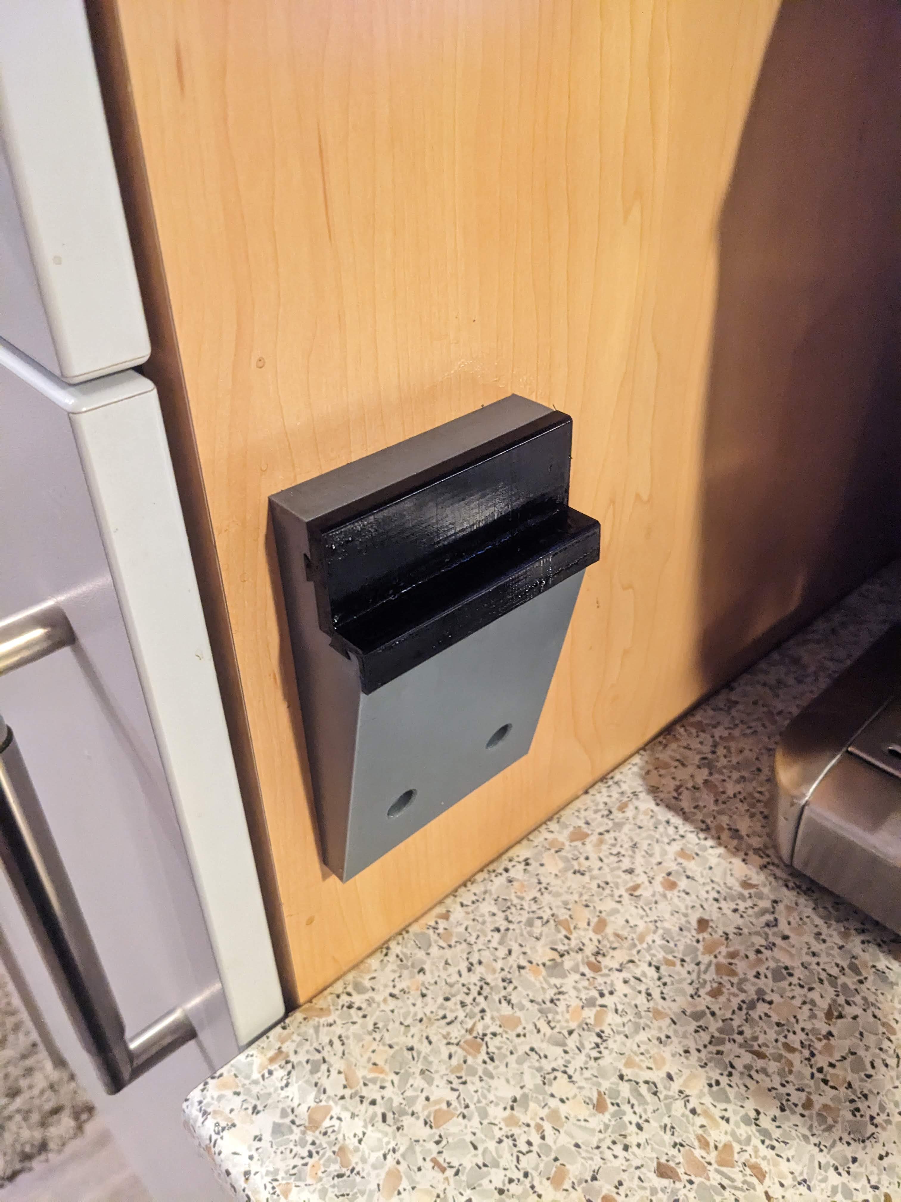 Portafilter Knock Block by Mini | Download free STL model | Printables.com