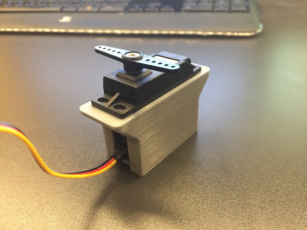 Servo bracket anvil style by Boby | Download free STL model ...