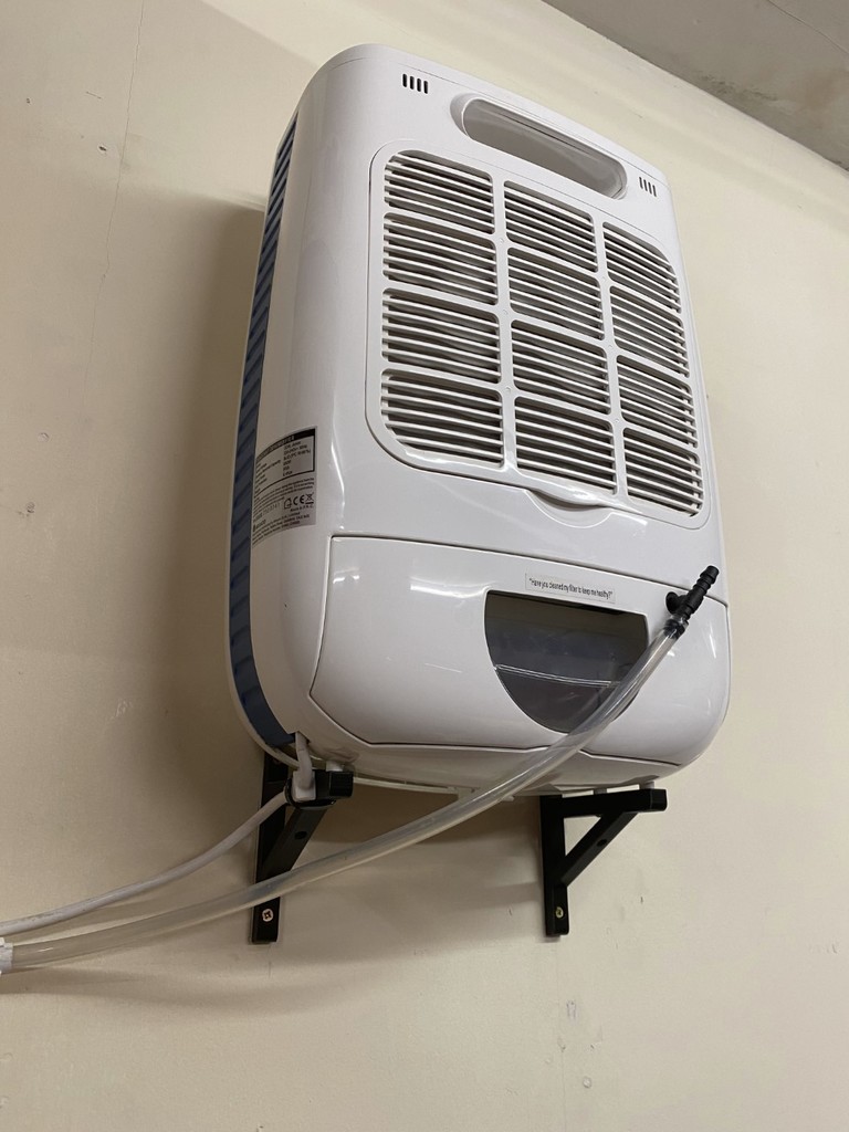Meaco DD8L Junior Dehumidifier Wall Mount Brackets by falken_gt4 ...