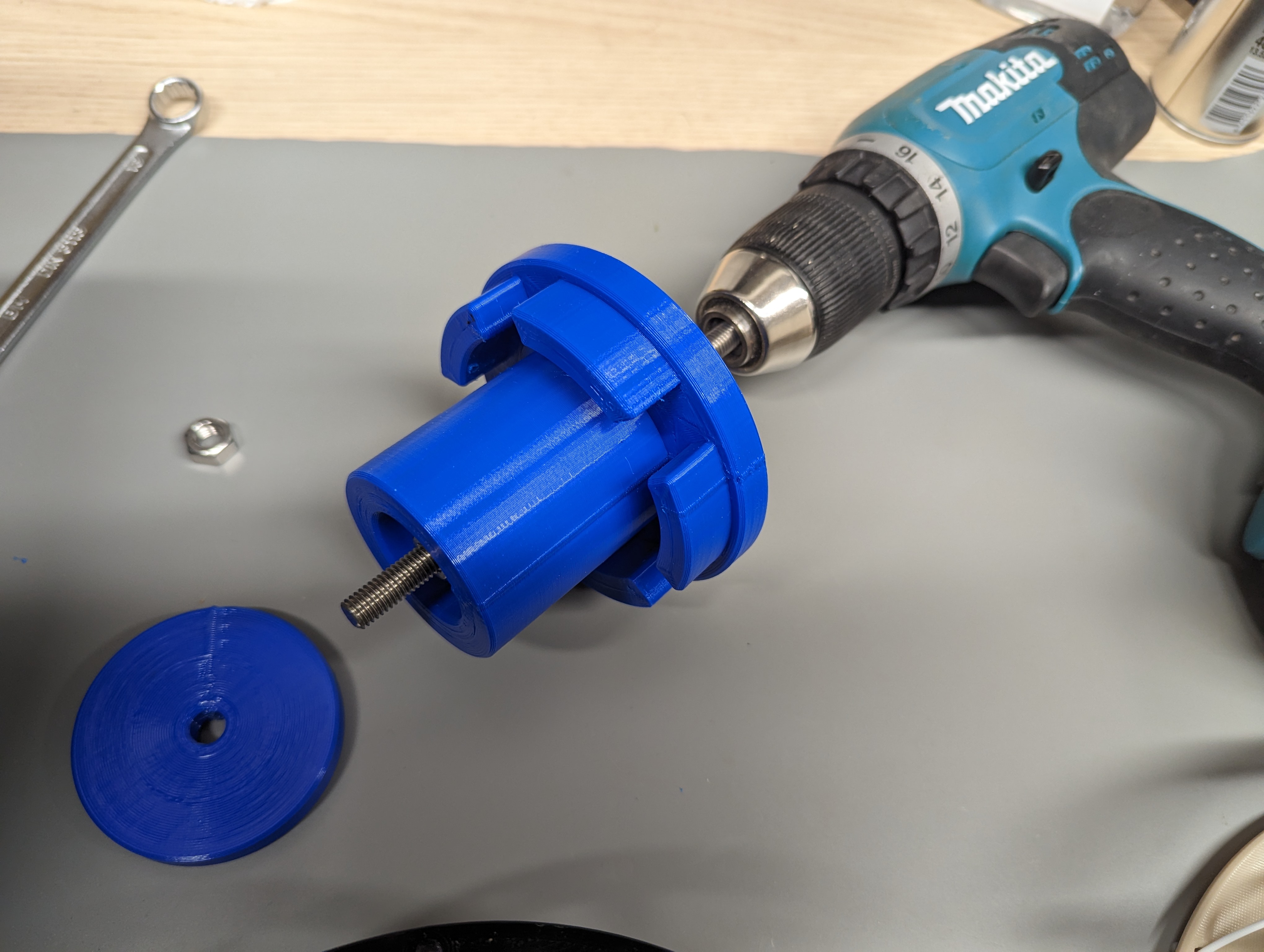 FormFutura Refill MasterSpool Respool Tool by Robin Vellekoop ...