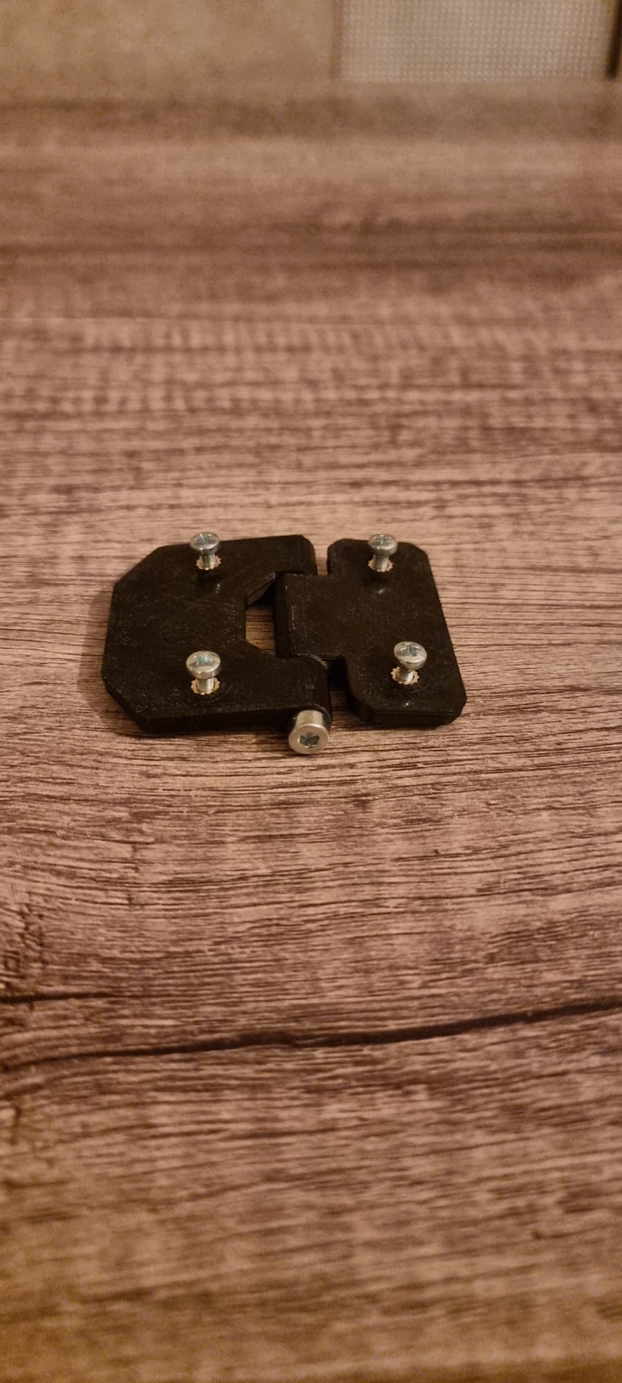 Screwable Voron style door hinge for Switchwire by Tom van der Geest ...