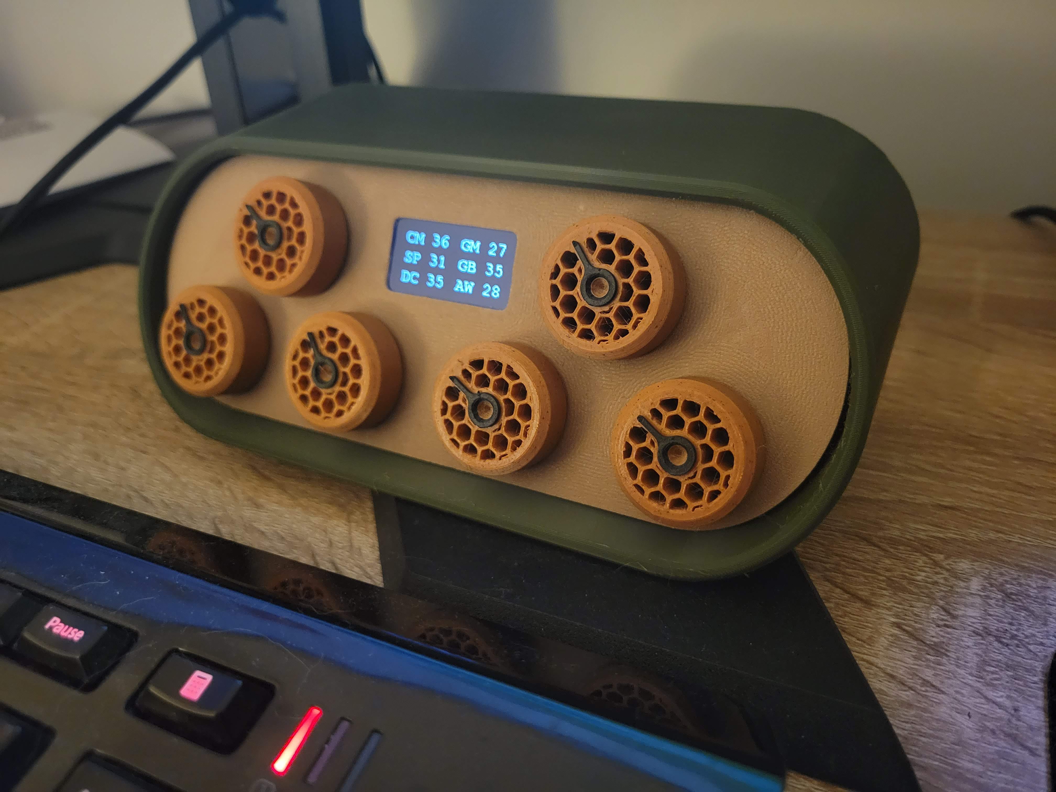 Deej Knobs and Enclosure by DaCeeej | Download free STL model ...