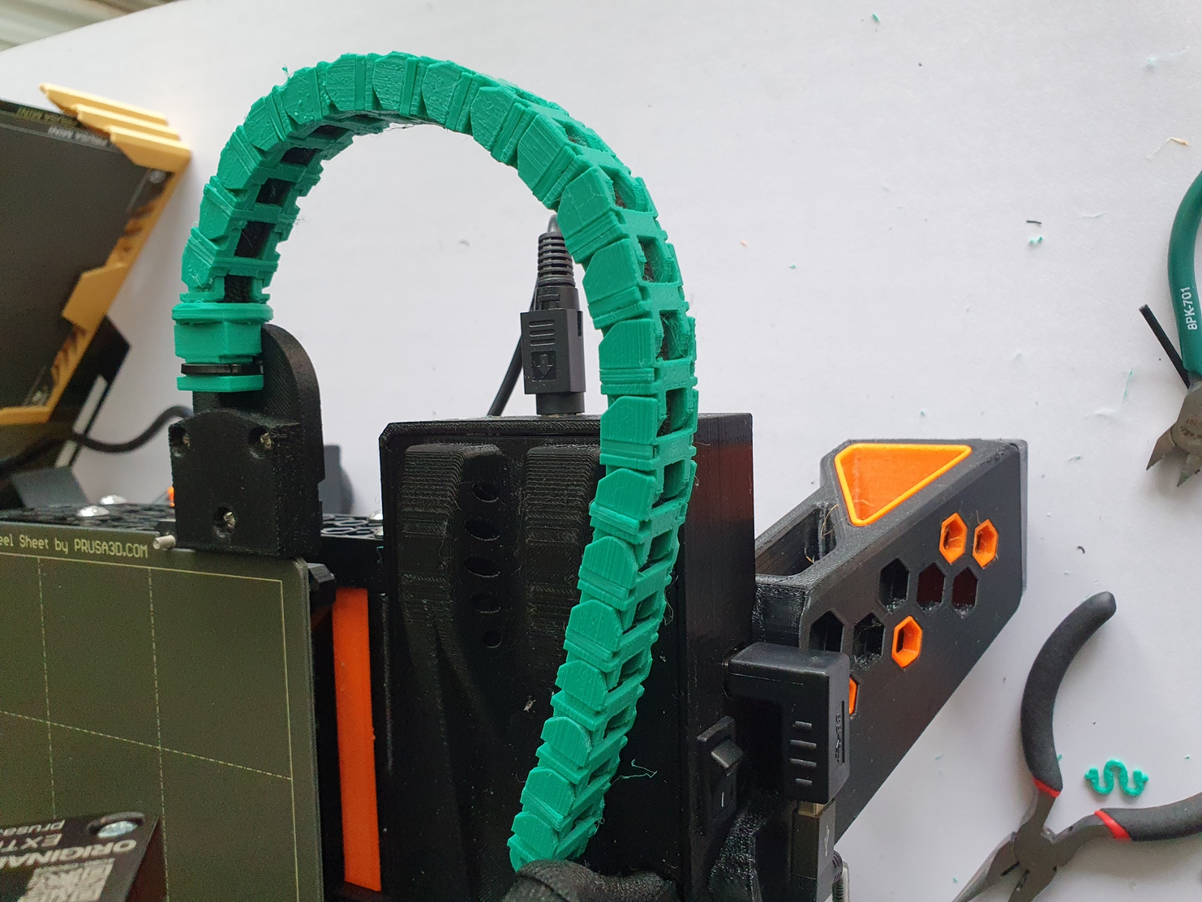 Heatbed Rotating Chain Connector by Rob | Download free STL model ...