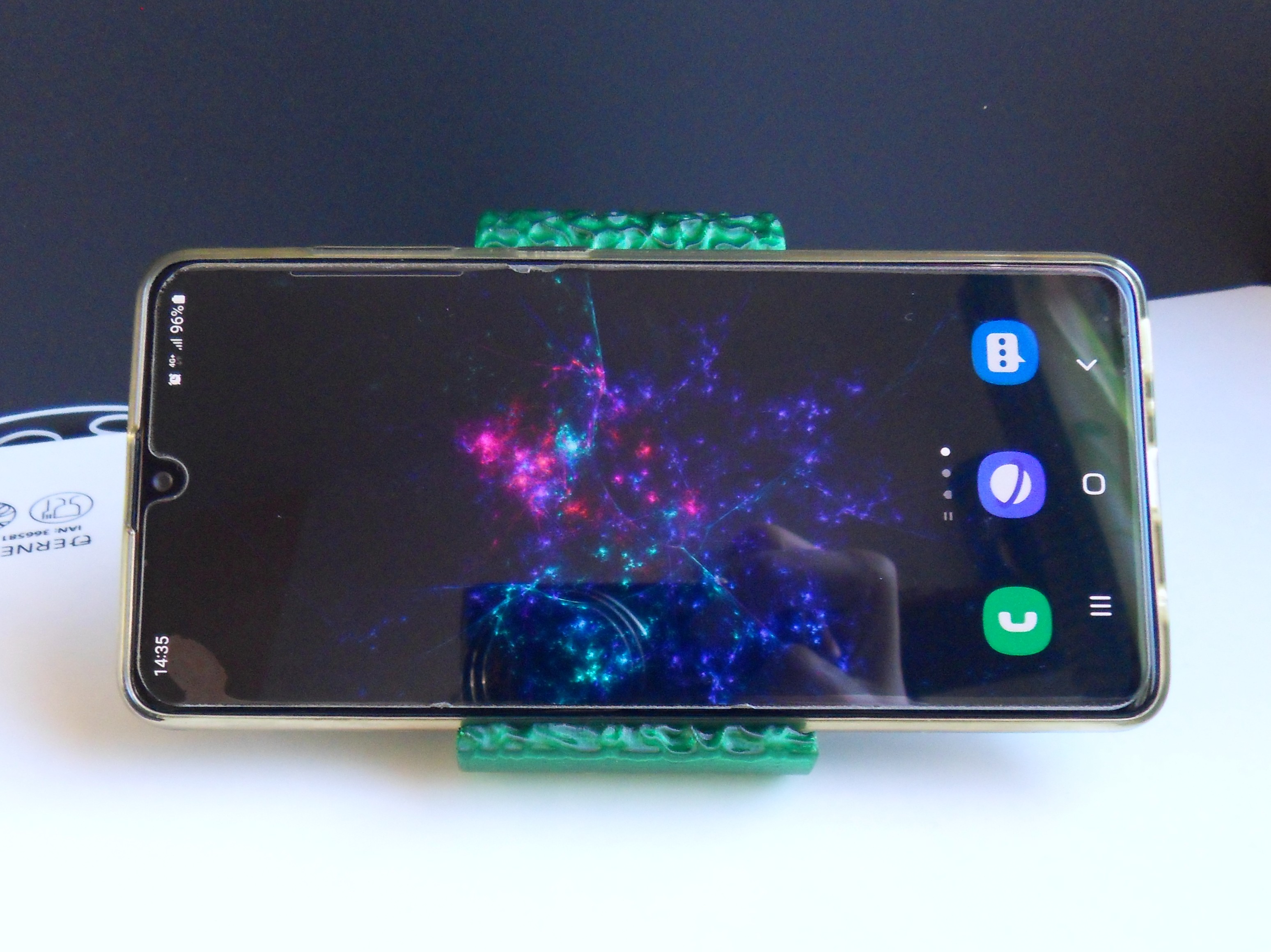 Curvy Textured Phone Stand "WAVES" by Windkanter | Download free STL ...