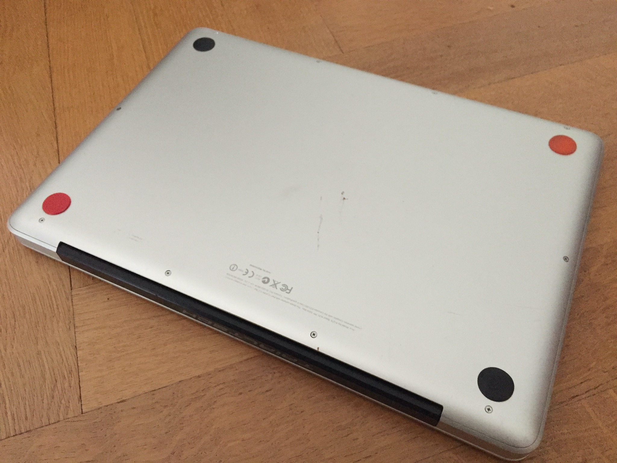 Replacement MacBook Pro feet by Patrick | Download free STL model ...